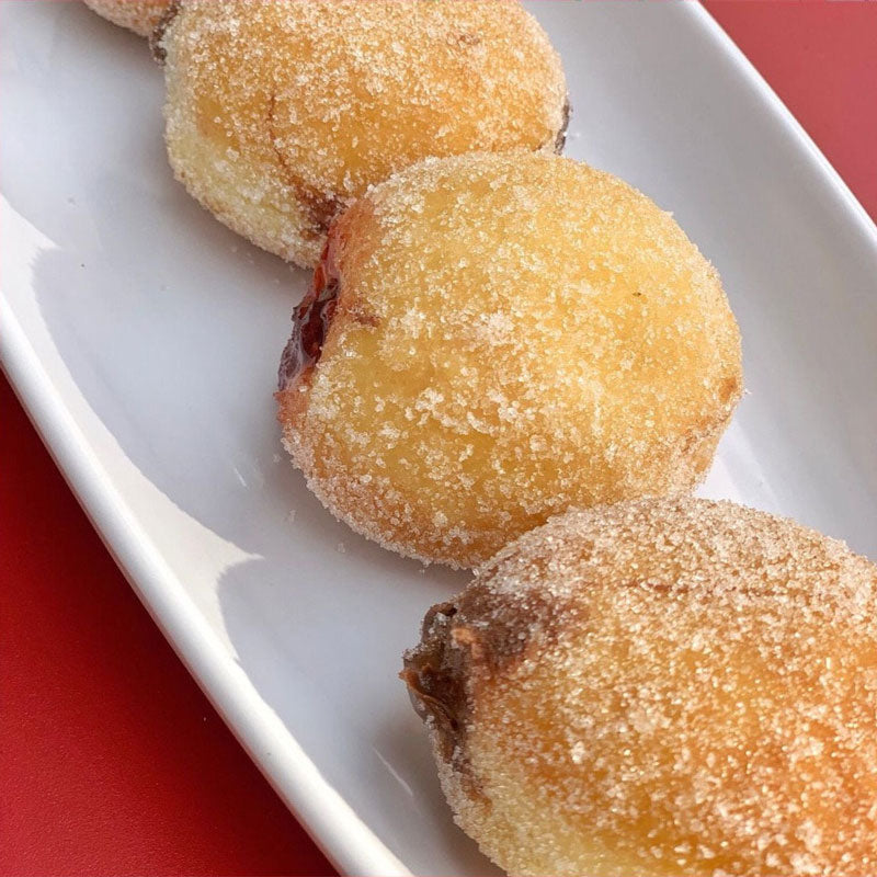 French Donuts (Beignets) – Café Madelaine